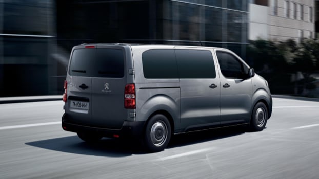 Passenger Vehicles: taxi, WAV, driving school | PEUGEOT UK