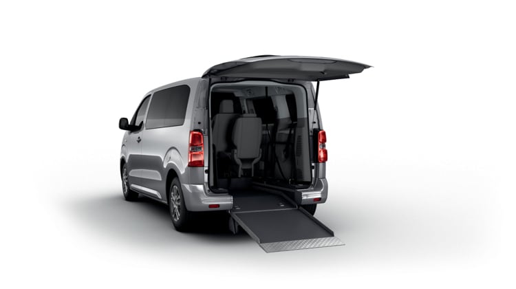 Passenger Vehicles: taxi, WAV, driving school | PEUGEOT UK