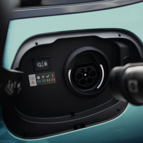 Plug-in hybrid vehicle charging: plug, cable, time