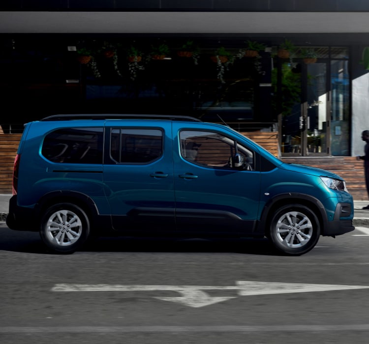 PEUGEOT e-Rifter: 100% electric family car